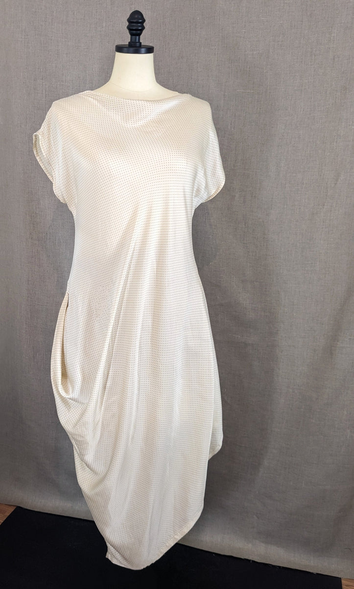 The Siren Dress | Artists & Revolutionaries